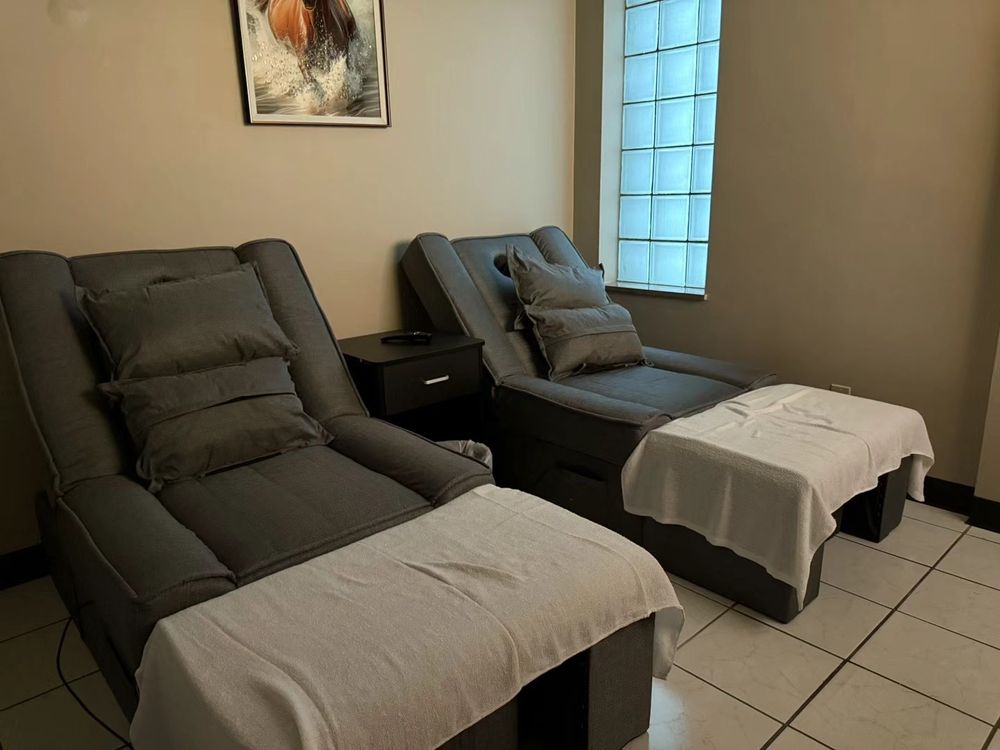 FOUR SEASONS WELLNESS - Updated December 2025 - 24 Photos - 3292 Maize ...