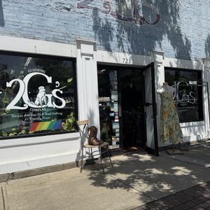 BAREFOOT CAMPUS OUTFITTER COLUMBIA - Updated October 2025 - 700 Lincoln ...