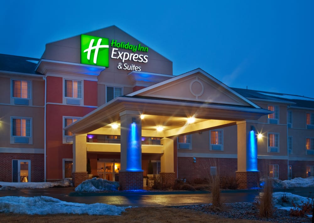HOLIDAY INN EXPRESS & SUITES COUNCIL BLUFFS - CONV CTR AREA - 24 Photos ...
