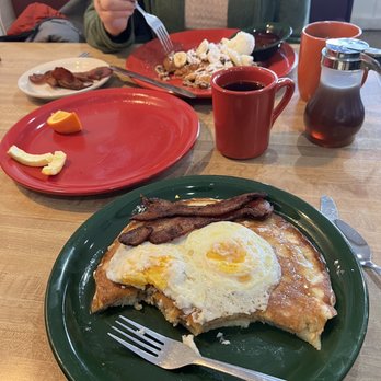 CRYSTAL CAFÉ & GRILL - Updated October 2024 - 45 Photos & 77 Reviews ...