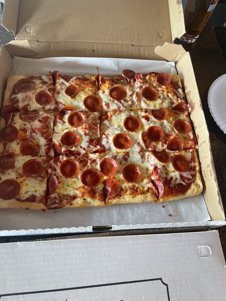 R’ PIZZA PLACE - Updated December 2025 - 11 Photos & 40 Reviews - 104 S ...