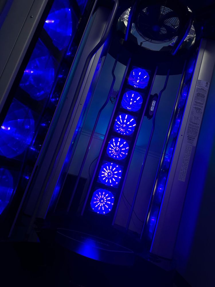 SUN RAYZ TANNING CENTER - Updated October 2025 - 29 Photos & 12 Reviews ...