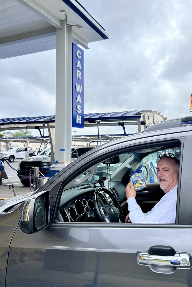 Big Tuna Car Wash, Mobile | Roadtrippers