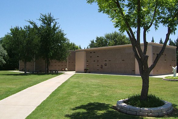 RESTHAVEN FUNERAL HOME & CEMETERY - Updated July 2025 - 32 Photos & 15 ...