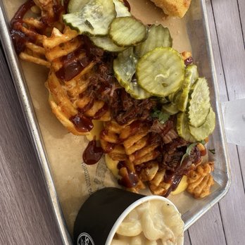 SMOKE & FIRE SOCIAL EATERY - Updated May 2025 - 5611 Photos & 2734 ...