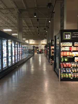 MARKET 32 - Updated August 2025 - 52 Photos & 61 Reviews - 21 Galaxy ...