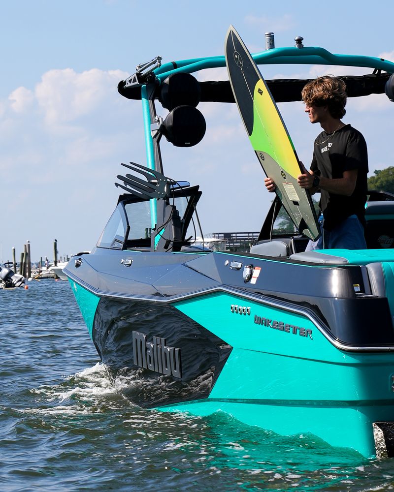 OVER THE TOP MIAMI - 11 Photos - 4525 Eden Rock Marina Collins Ave ...