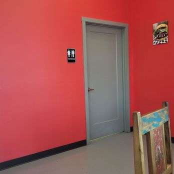 TEDDY’S BIGGER BURGERS - KAHULUI - Updated September 2024 - 104 Photos ...