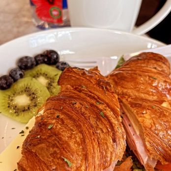 CAFFE OLLO - Updated July 2024 - 11 Photos & 11 Reviews - 241 Moody St ...