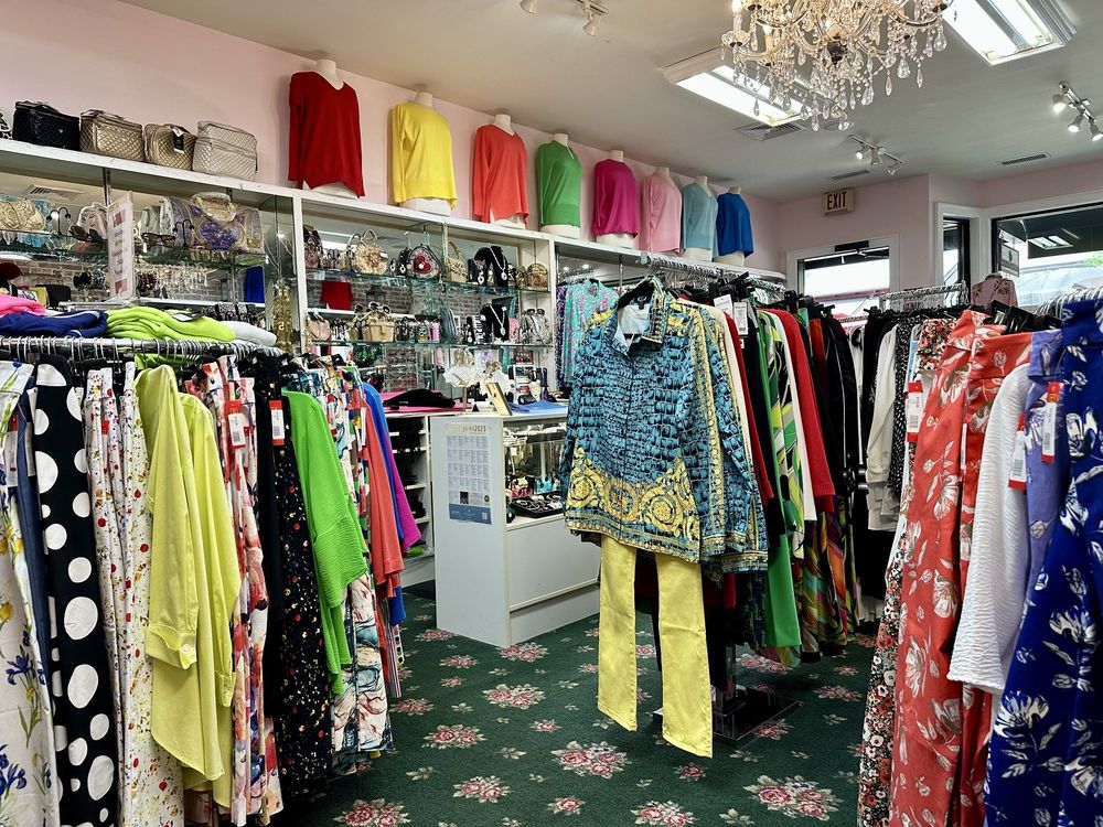 SPOILED ROTTEN - Updated September 2025 - Town Sq Main St, Highlands ...