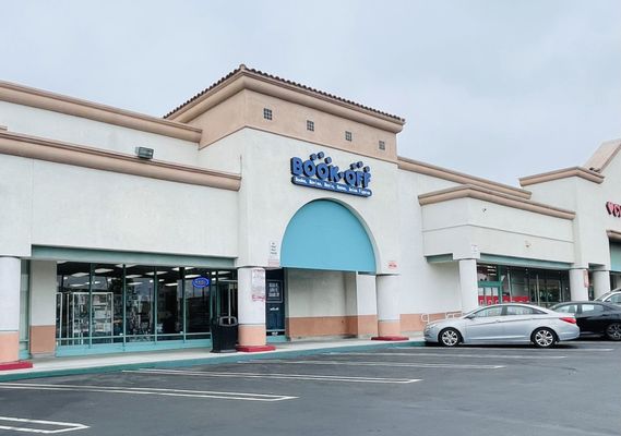 BOOK OFF - Updated November 2025 - 310 Photos & 25 Reviews - 2107 S ...