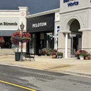 THE SUMMIT - 52 Photos & 54 Reviews - Shopping Centers - 214 Summit ...