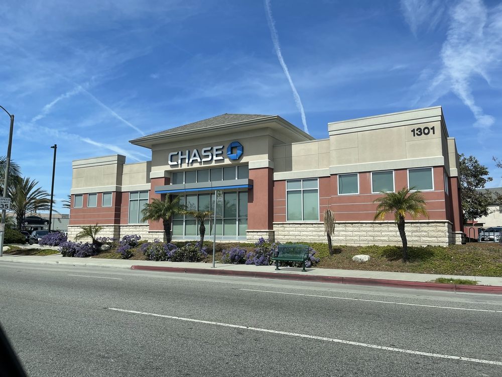 CHASE BANK - 16 Photos & 63 Reviews - 1301 W Redondo Beach Blvd ...