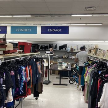 GOODWILL THRIFT STORE & DONATION CENTER- WESTHEIMER RIVER OAKS ...