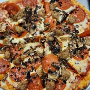 MEONI’S PIZZERIA - Updated December 2025 - 39 Photos & 30 Reviews ...