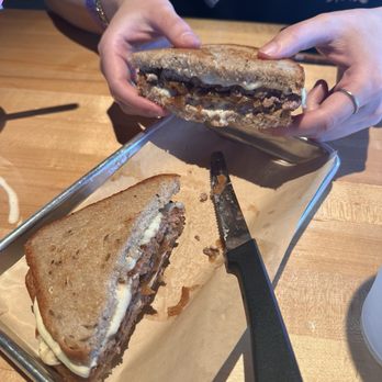 HOPDODDY BURGER BAR - Updated May 2025 - 846 Photos & 871 Reviews ...