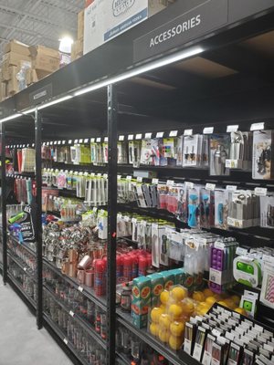 LUEKENS WINE & SPIRITS - Updated August 2024 - 114 Photos & 99 Reviews ...