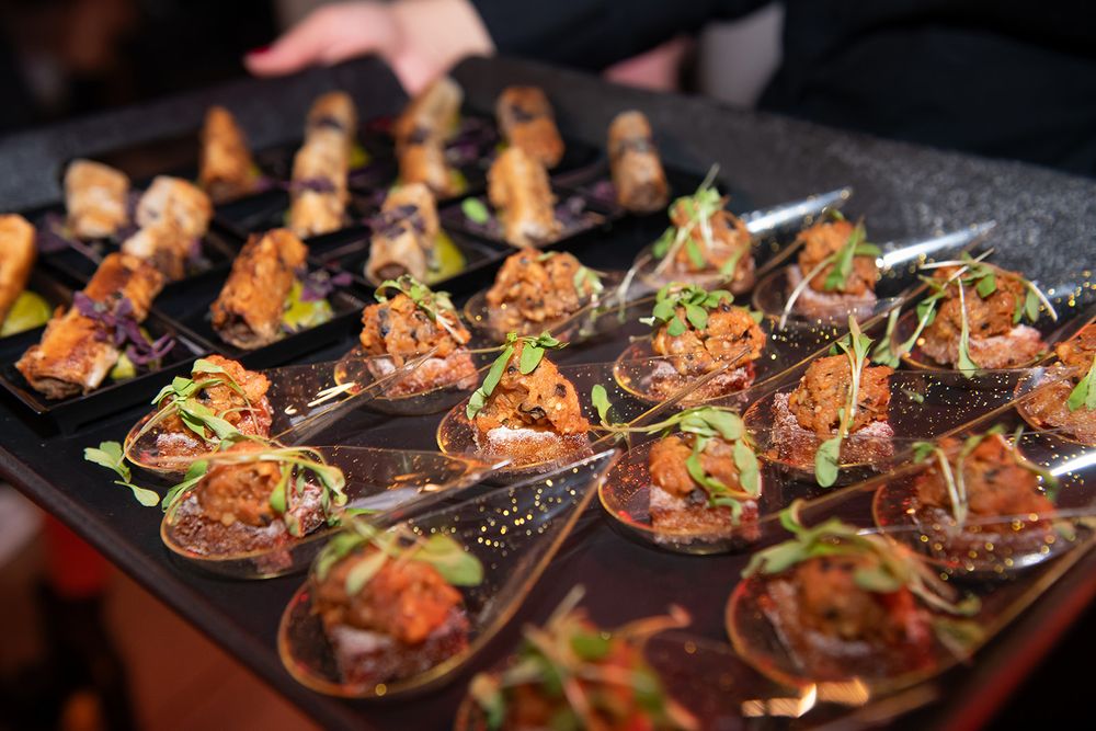 LEVEL 8 - Updated January 2026 - 228 Photos & 155 Reviews - 1254 S ...