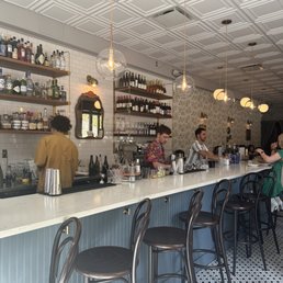 THE ESSENTIAL - Updated December 2025 - 685 Photos & 469 Reviews - 2215 ...