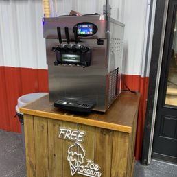 DEWY DEW BUGZ - Updated July 2025 - 35 Photos & 52 Reviews - 9419 ...