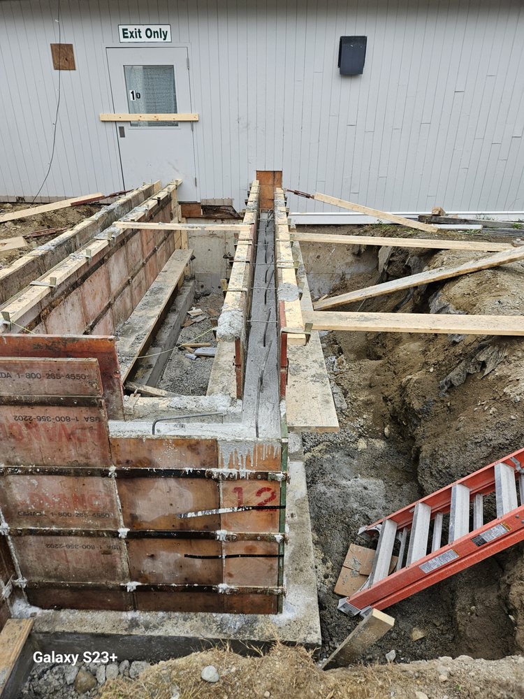 HINES CONSTRUCTION - Updated May 2025 - Request Consultation - 13 ...