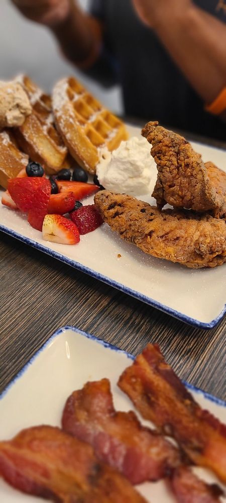 NOAH’S KITCHEN - Updated September 2025 - 60 Photos & 31 Reviews - 9850 Von Allmen Ct ...