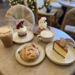 HINAR DESSERT BAR & CAFE - Updated December 2025 - 2200 Photos & 696 ...