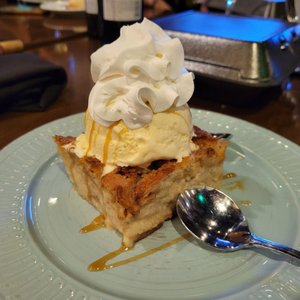 BACK COURT BAR AND GRILL - Updated October 2025 - 932 S Court St, Crown ...