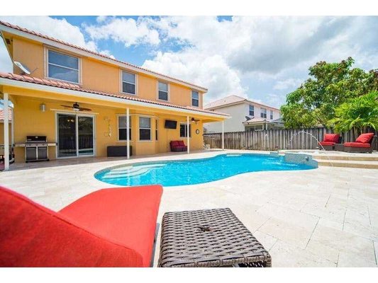 PIERRE PALMIERI - KEYES REALTORS - 13 Photos - 17900 NW 5th St ...