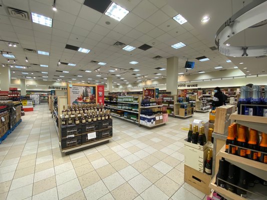 LCBO - Updated January 2026 - 13 Photos - 2625D Weston Road, Toronto ...
