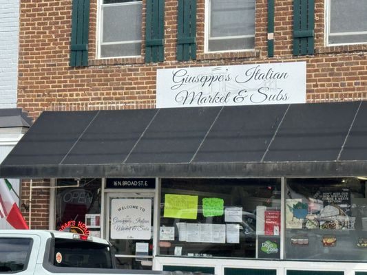 GIUSEPPE’S ITALIAN MARKET & SUBS - Updated May 2025 - 29 Photos & 38 ...