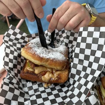 THE BEIGNET STAND - Updated September 2024 - 79 Photos & 59 Reviews ...