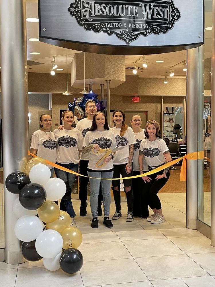 ABSOLUTE TATTOO - Updated December 2025 - 35 Photos - 1801 SW Wanamaker ...