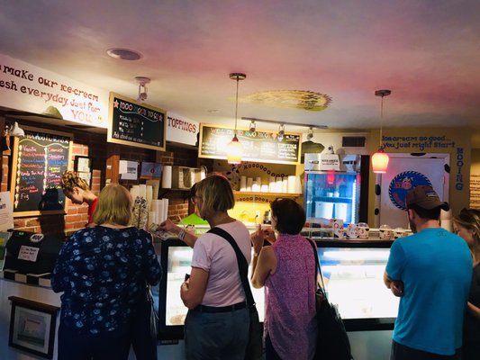 MOO MOO’S CREAMERY - 335 Photos & 337 Reviews - 32 West St, Cold Spring ...