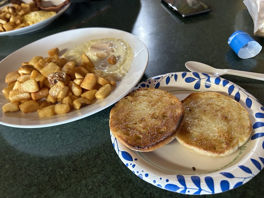 BLUE NUGGET BAR & GRILL - Updated November 2025 - 9393 S Fork Rd ...