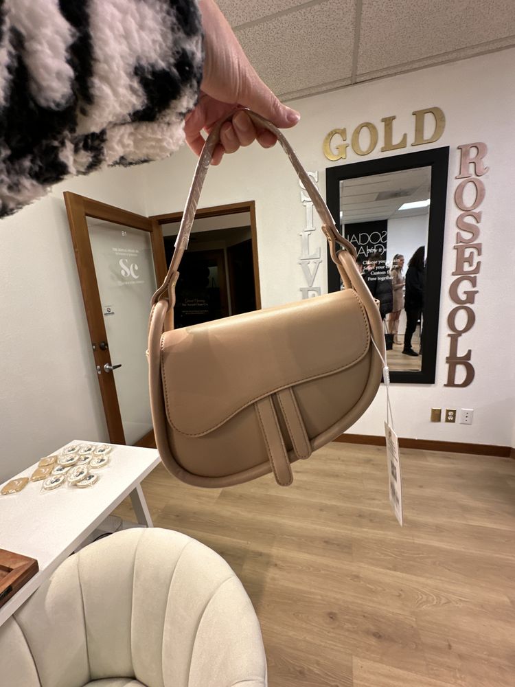 THE SOCIAL CHAIN CO - Updated January 2026 - 611 Main St, Edmonds ...