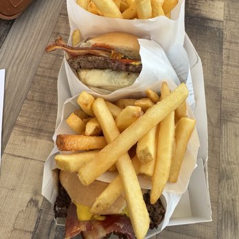 MARIO’S NEIGHBORHOOD BUTCHER SHOP & DELICATESSEN - 544 Photos & 301 ...