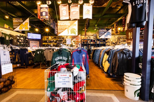 FANATIC U - Updated December 2025 - 16 Photos & 25 Reviews - 30409 Ford ...