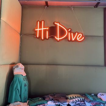 HI DIVE - Updated January 2026 - 325 Photos & 602 Reviews - Pier 28 1/2 ...