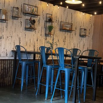 BARNYARD CHICKEN - Updated August 2025 - 132 Photos & 43 Reviews - 4262 ...