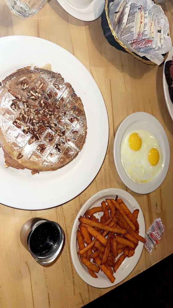 DAPPER’S WEST FAMILY RESTAURANT - Updated December 2025 - 149 Photos ...