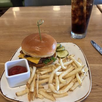 TRULAND BURGERS & GREENS - Updated August 2024 - 438 Photos & 556 ...