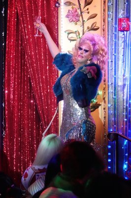 LIPS DRAG QUEEN SHOW PALACE RESTAURANT & BAR - Updated January 2025 ...