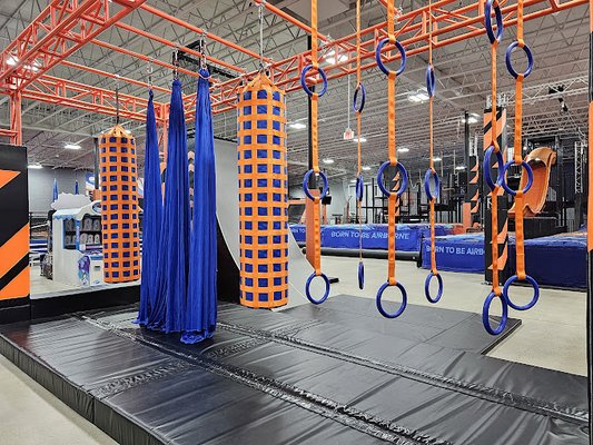 SKY ZONE TRAMPOLINE PARK - Updated December 2025 - 77 Photos & 28 Reviews - 2990 NE Hogan Dr ...