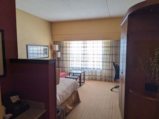 COURTYARD SYRACUSE DOWNTOWN AT ARMORY SQUARE with 36 Reviews & 31 ...