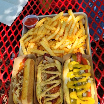 THE DOG DEN - Updated June 2024 - 219 Photos & 138 Reviews - 1 Main St ...