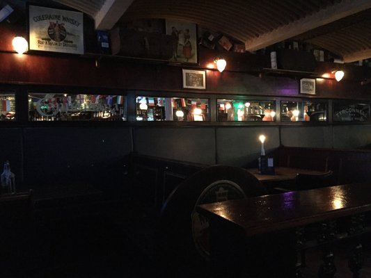 THOMAS READ - Updated December 2024 - 19 Photos & 61 Reviews - Nobistor 10, Hamburg, Germany ...