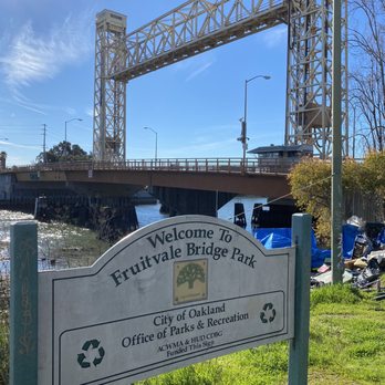 FRUITVALE BRIDGE - Updated December 2025 - 28 Photos - Tilden Way ...