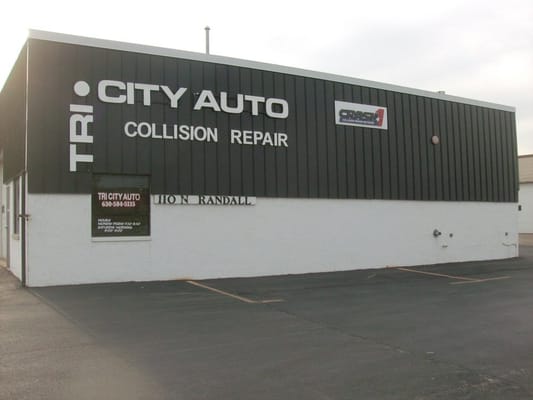 TRI-CITY AUTO - Updated October 2025 - 16 Reviews - 110 N Randall Rd ...