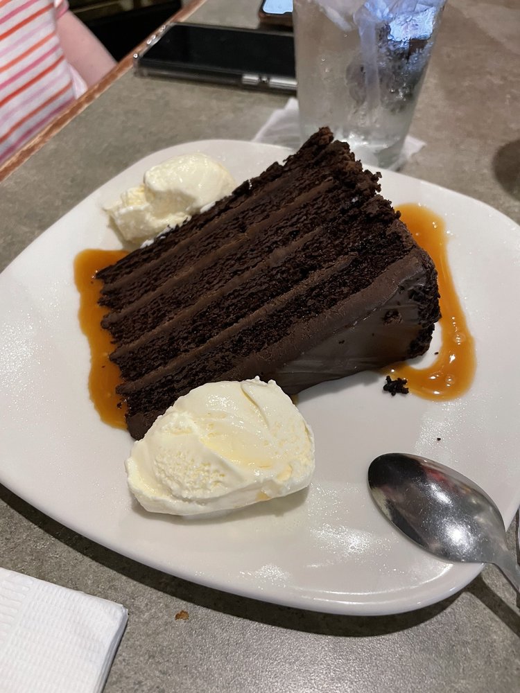 UCCELLO’S RISTORANTE - GRANDVILLE - 128 Photos & 109 Reviews - 3940 ...